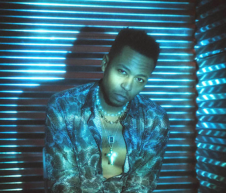 Kevin Ross nous embarque sur "Ready For It" - EXTRAVAFRENCH