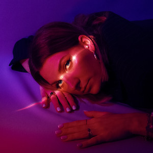 "Pas Cap", Un Voyage Sensoriel Signé Camille Eno - EXTRAVAFRENCH