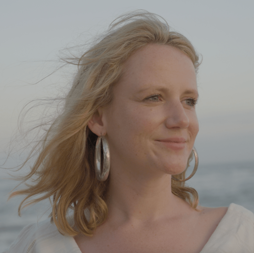 "Close To You" d'Alex Kate : Une Ode Poétique à l'Amour Véritable ...
